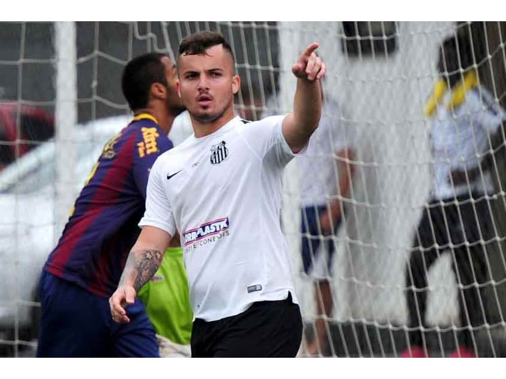 Jean Chera será meio-campista de equipe de R10 no FIFA 20; entenda - Lance!