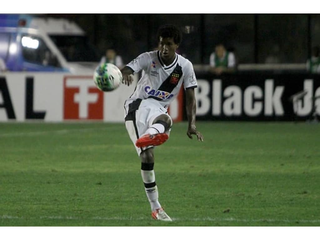 Alan analisa primeiro ano como profissional no Vasco - Lance!