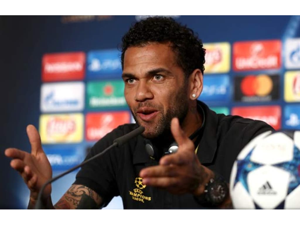 Daniel Alves fala de 'fragilidade' e compara derrota à luta de boxe ...