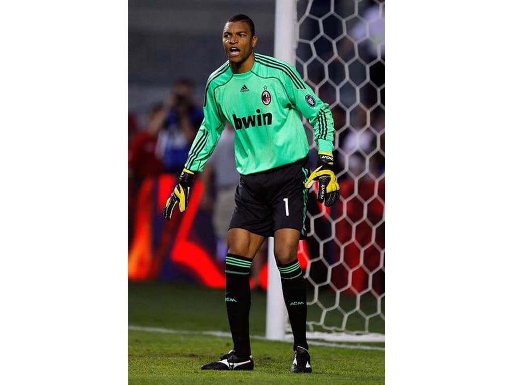 Ídolo no Milan, Dida retorna ao clube como treinador de goleiros - Lance!