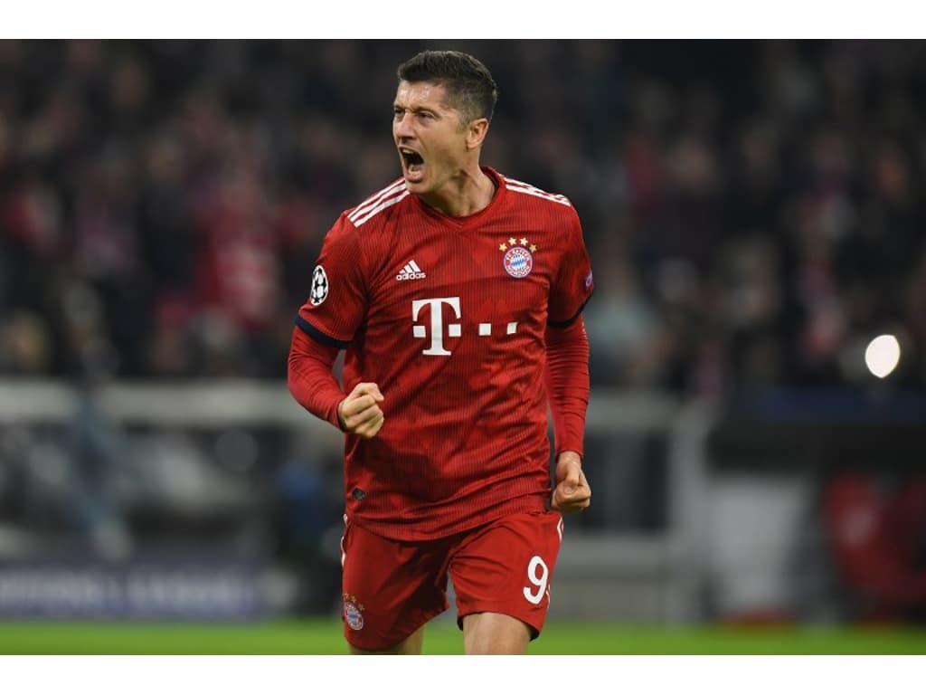 Com dois gols de Lewa, Bayern vence AEK e é líder na Liga dos Campeões ...
