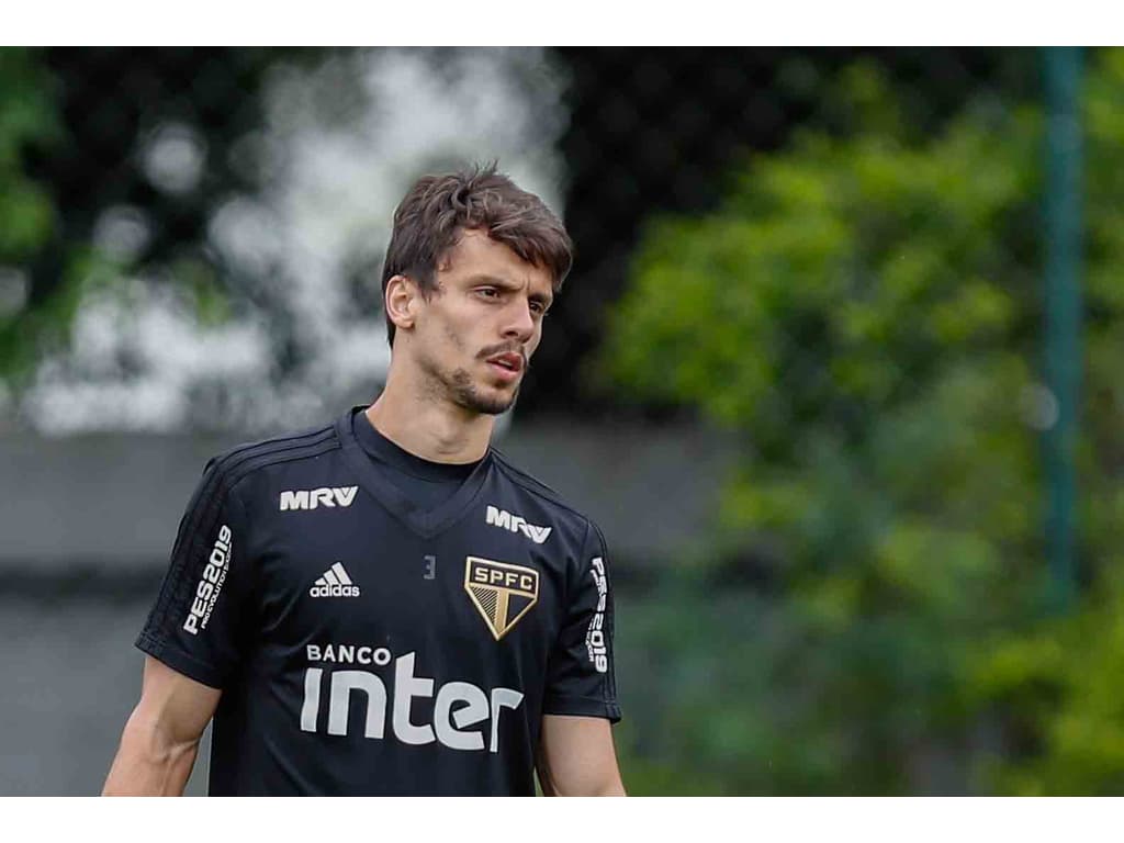 Rodrigo Caio, Cavalieri, Matías Vargas, Bruno Henrique... O resumo do ...