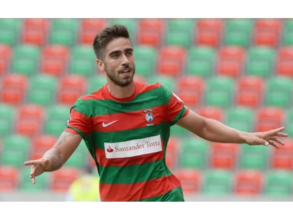 Rodrigo Pinho segue como um dos principais artilheiros brasileiros na ...