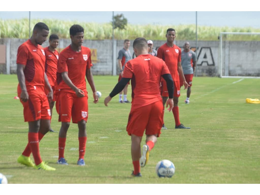 CRB quer foco total no G4 da Série B visando acesso na competição - Lance!