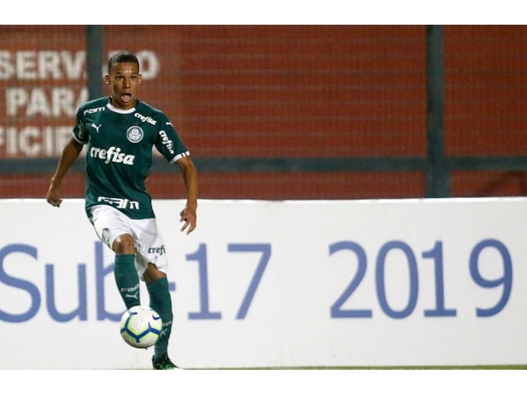 Gustavo Garcia exalta emoção de atuar no Brasileirão e celebra vitória ...