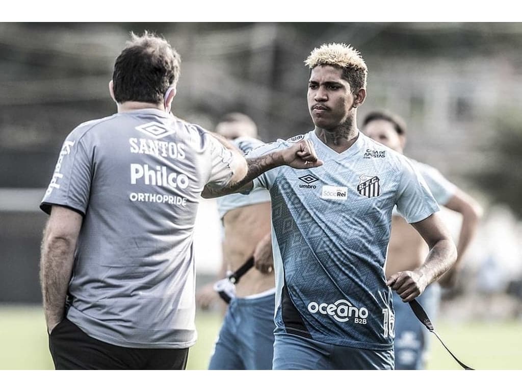 Raniel fala sobre reinício no Santos e cita desejo de fazer grande ...