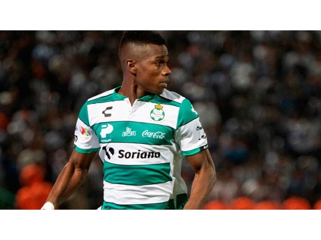 Corinthians anuncia Félix Torres e divulga valores da multa