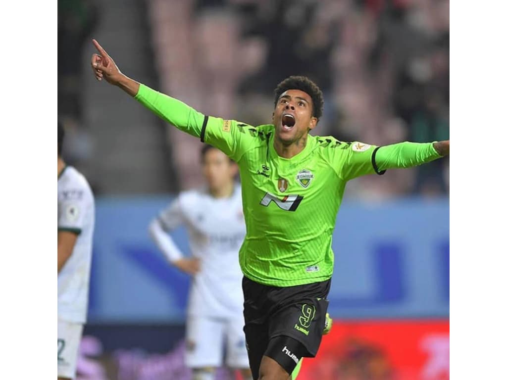 Gustagol brilha e decide jogo na K-League com gol no último lance - Lance!
