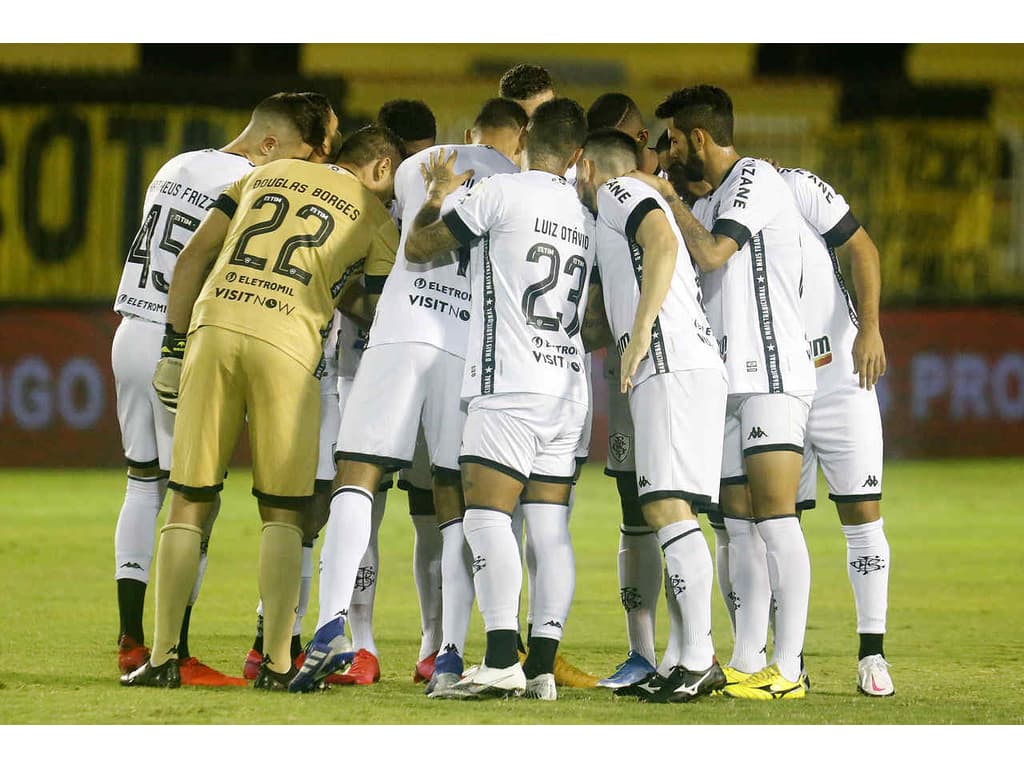 Em busca da formação ideal: relembre todas as escalações do Botafogo na ...