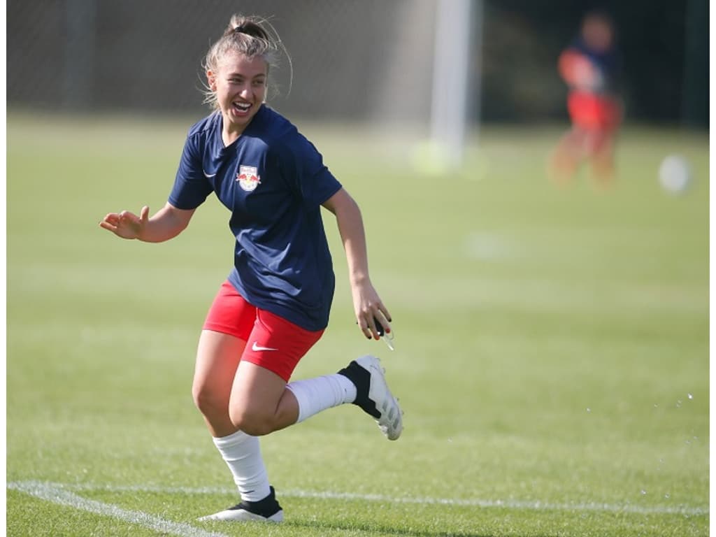 Mylena comemora acesso e vê com otimismo sequência do Brasileirão A2 ...