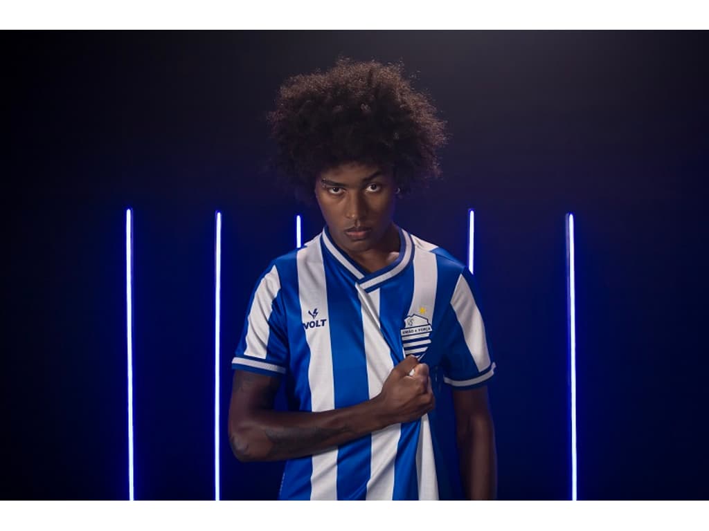 Com colaboração da torcida, CSA lança seu novo uniforme - Lance!