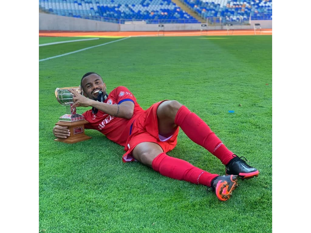 Keffel relembra gol do título pelo Trofense, clube de Portugal: 'Passou ...