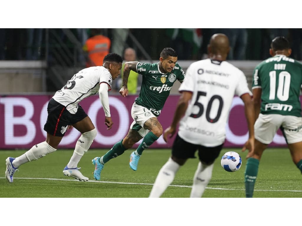 Dudu elogia elenco 'histórico' do Palmeiras, revela dificuldade para ... Dudu elogia elenco 'histórico' do Palmeiras, revela dificuldade para ...