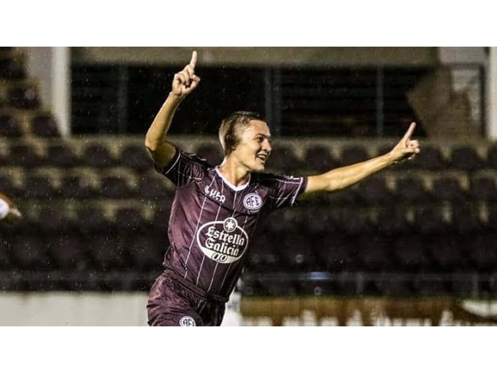 Após estreia no profissional, Caio Garcia projeta disputa da Copinha ...