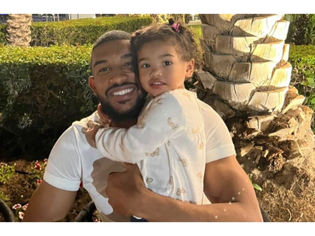 Bremer, zagueiro da Seleção, curte folga no Qatar com família em ...