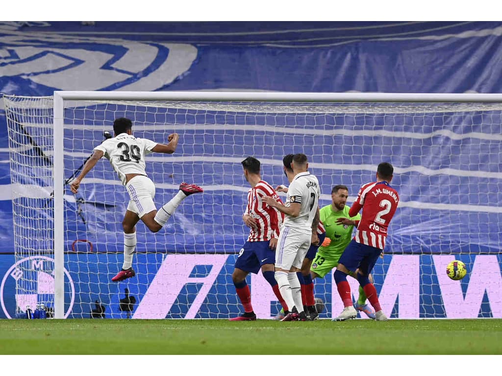Com gols no fim, Real Madrid e Atlético ficam no empate em clássico ...