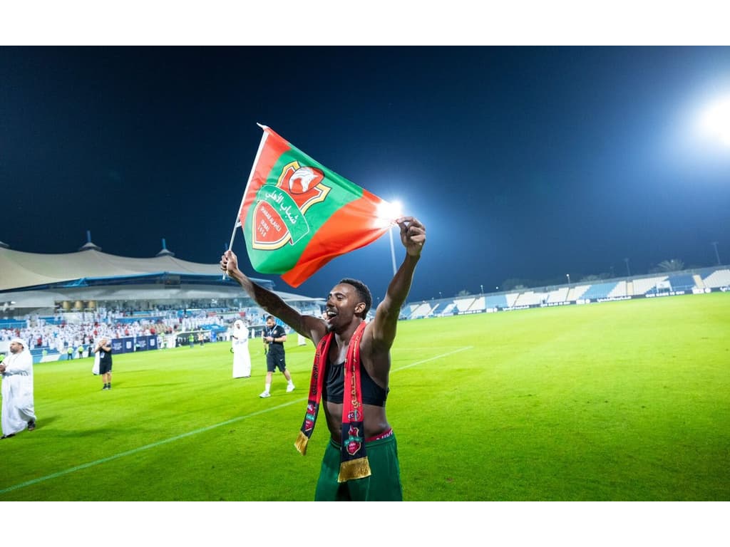 Emirados Árabes: Yuri César celebra conquista da principal liga do país ...