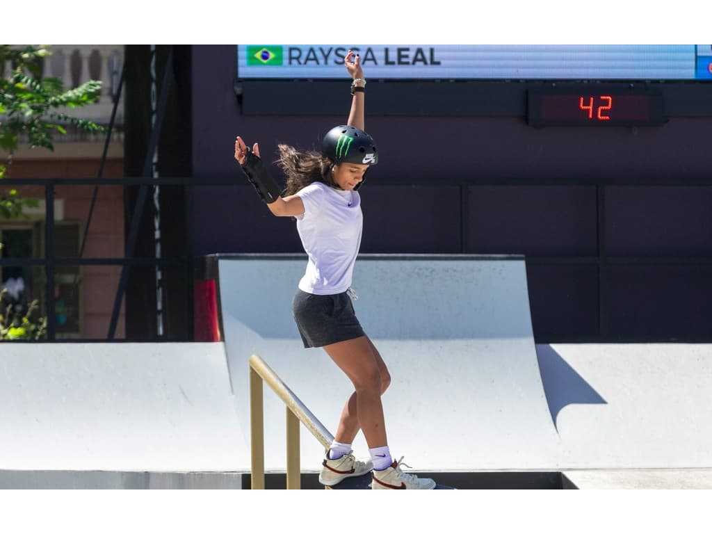 Rayssa Leal sofre queda e termina fora do pódio em Roma