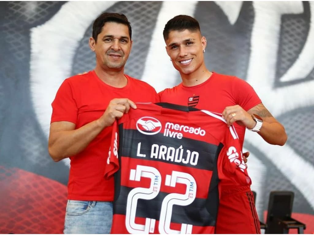 Estreia pelo Flamengo dá indícios de como Luiz Araújo pode ser ... Estreia pelo Flamengo dá indícios de como Luiz Araújo pode ser ...