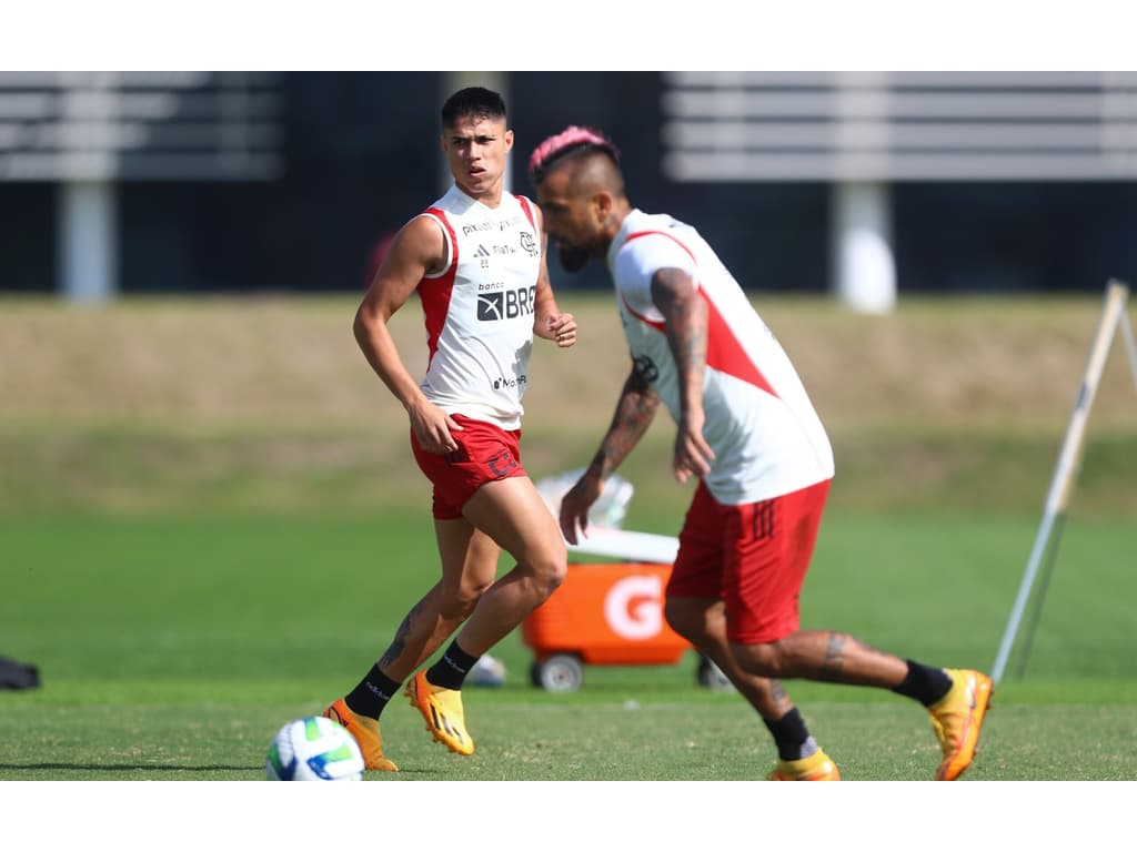 Luiz Araújo é relacionado por Sampaoli e pode estrear em Flamengo x ... Luiz Araújo é relacionado por Sampaoli e pode estrear em Flamengo x ...