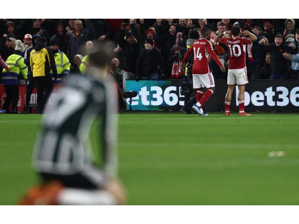 Manchester United Se Despede De Ano Conturbado Com Derrota Para O