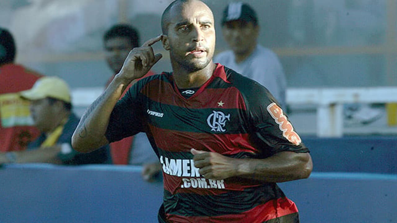 Por onde anda Deivid, ex-atacante de Flamengo e Cruzeiro?