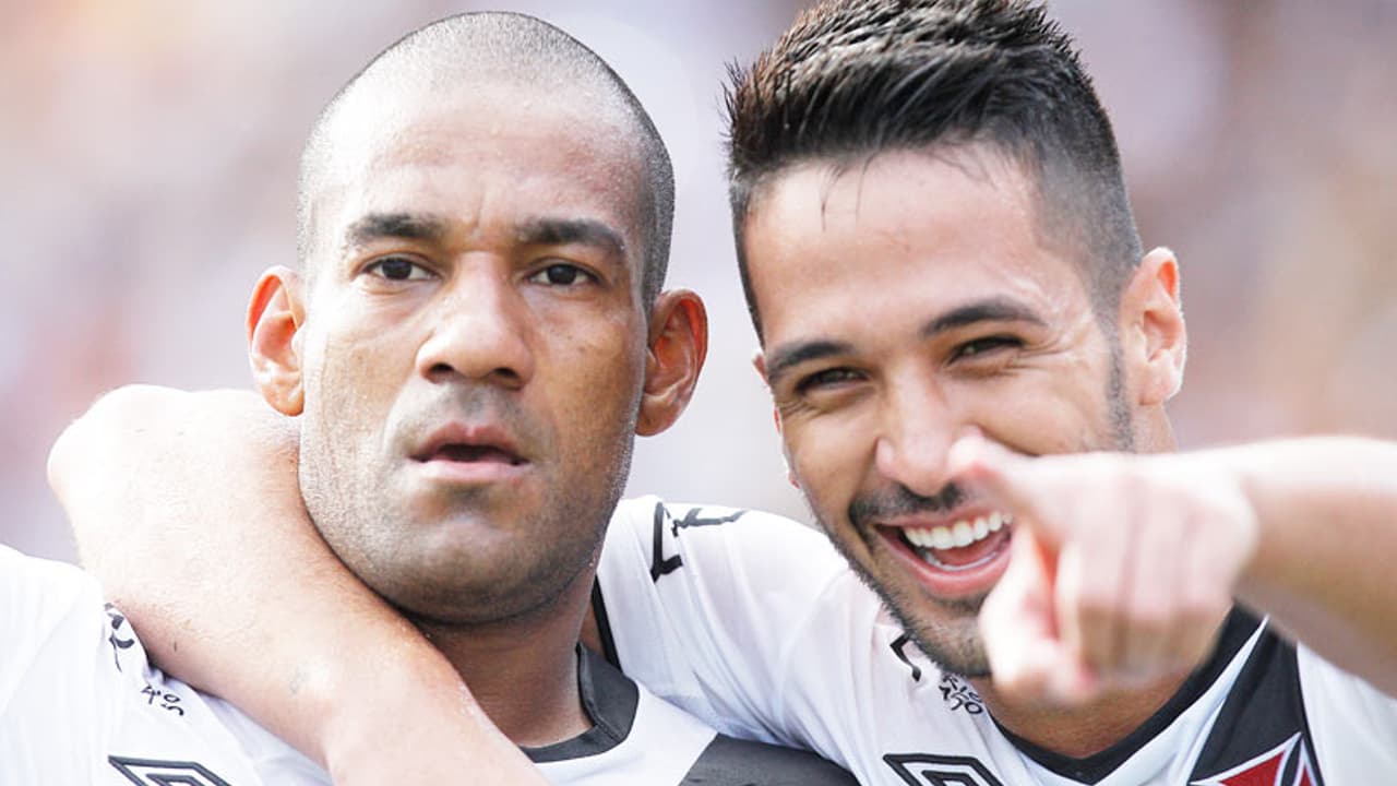 Zaga do Vasco mostra força cumprindo seu papel e ajudando na frente ...