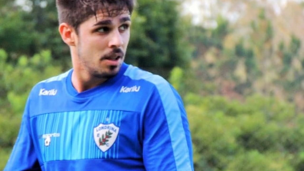 Rafael Gava entra de férias alegre com acesso à Série B pelo Londrina ...