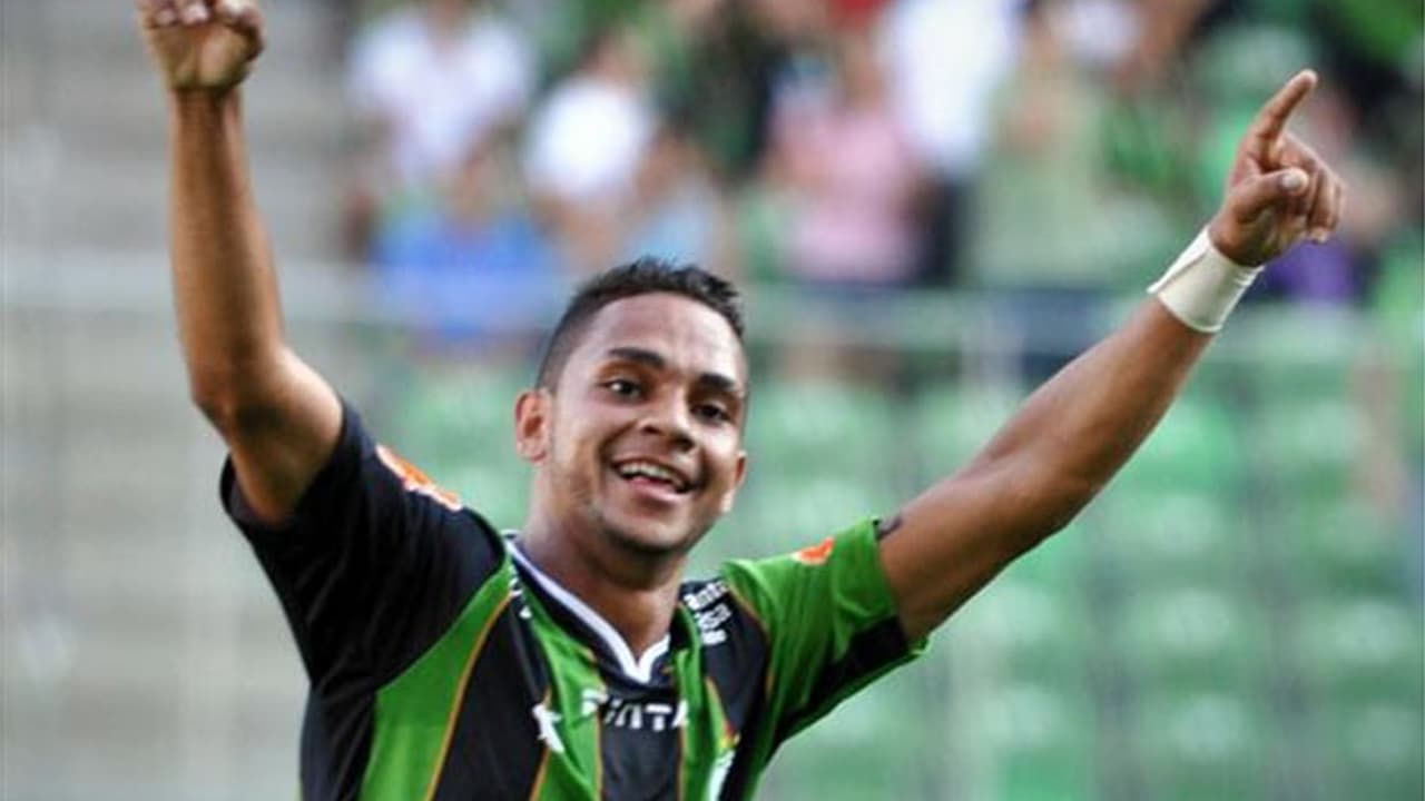 Bryan é anunciado como novo reforço do Cruzeiro - Lance!