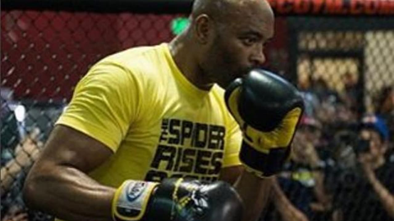 Anderson Silva posta vídeo de treino pesado de sparring; confira - Lance!