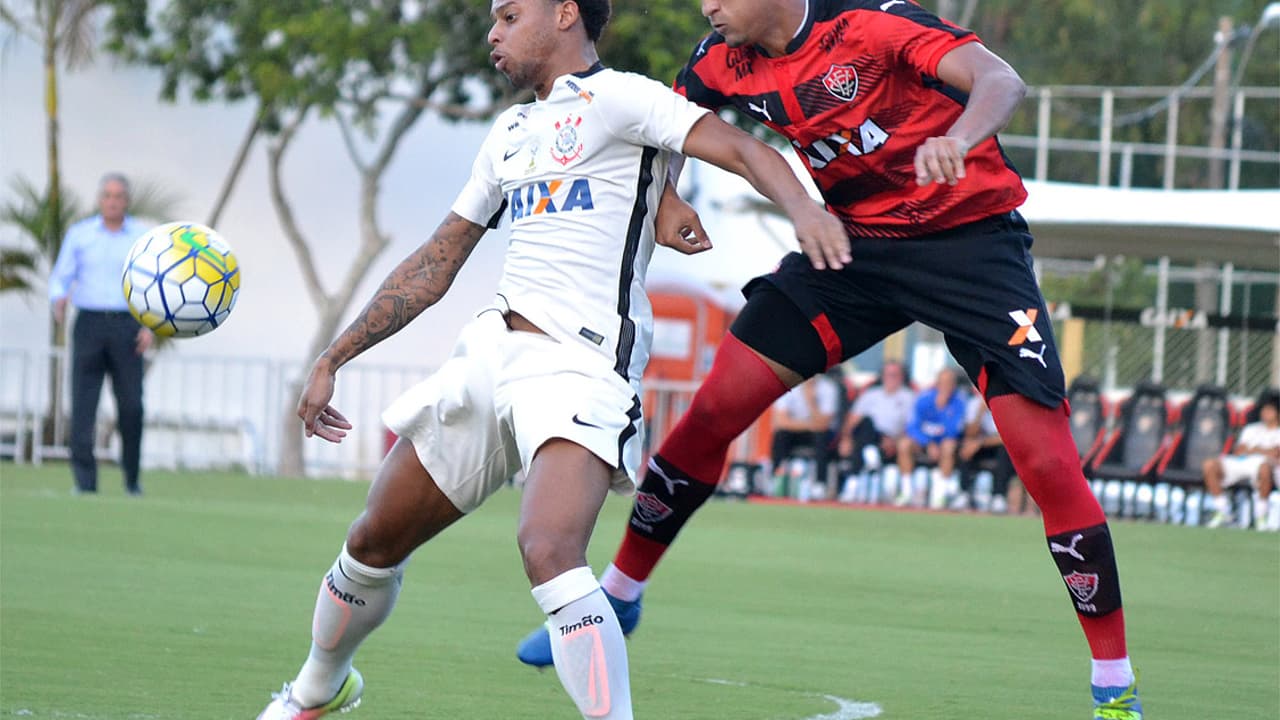Há 34 dias sem vencer, Corinthians luta para reassumir seu status