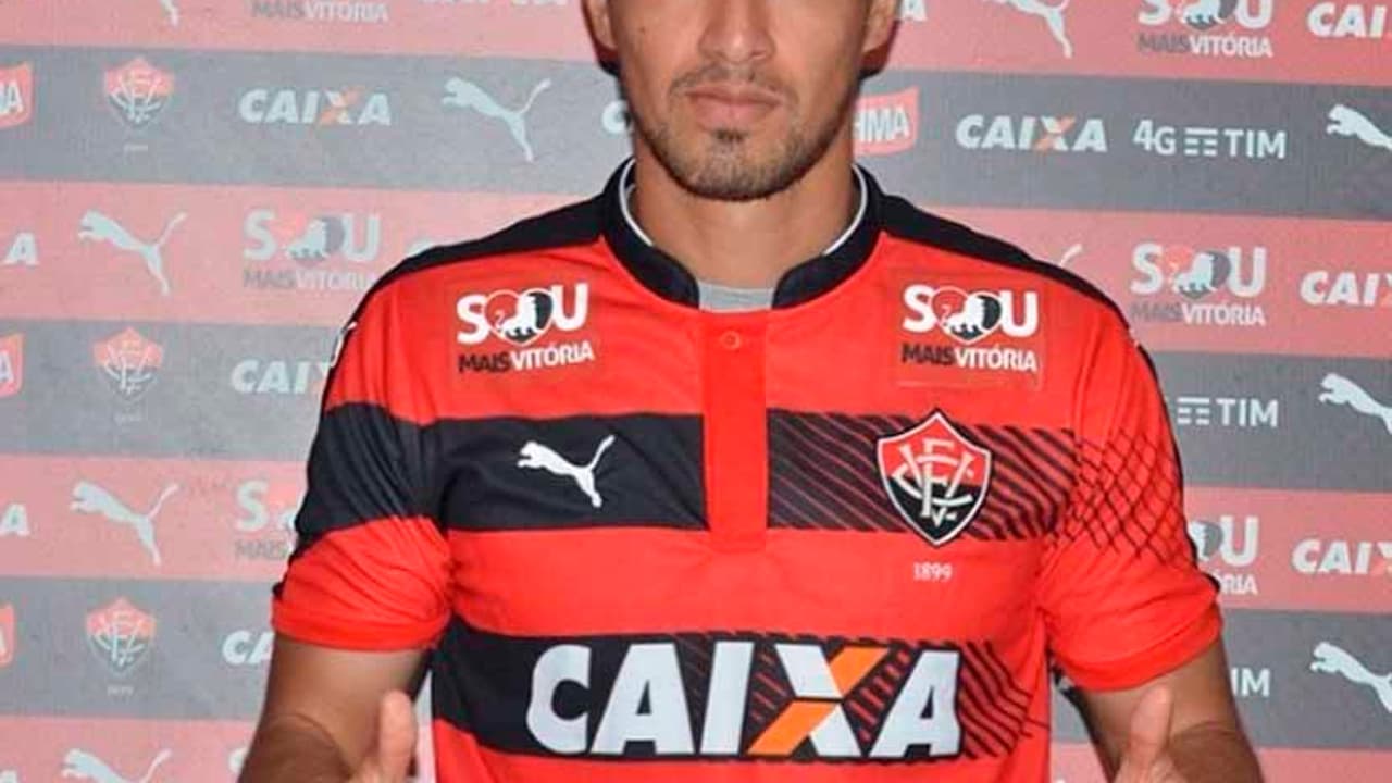 Rodrigo Ramallo é regularizado e já pode estrear com a camisa do ...