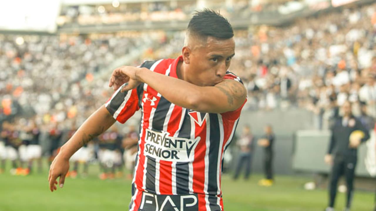 Autor de gol em clássico, Cueva é eleito 'O Cara da Rodada' - Lance!