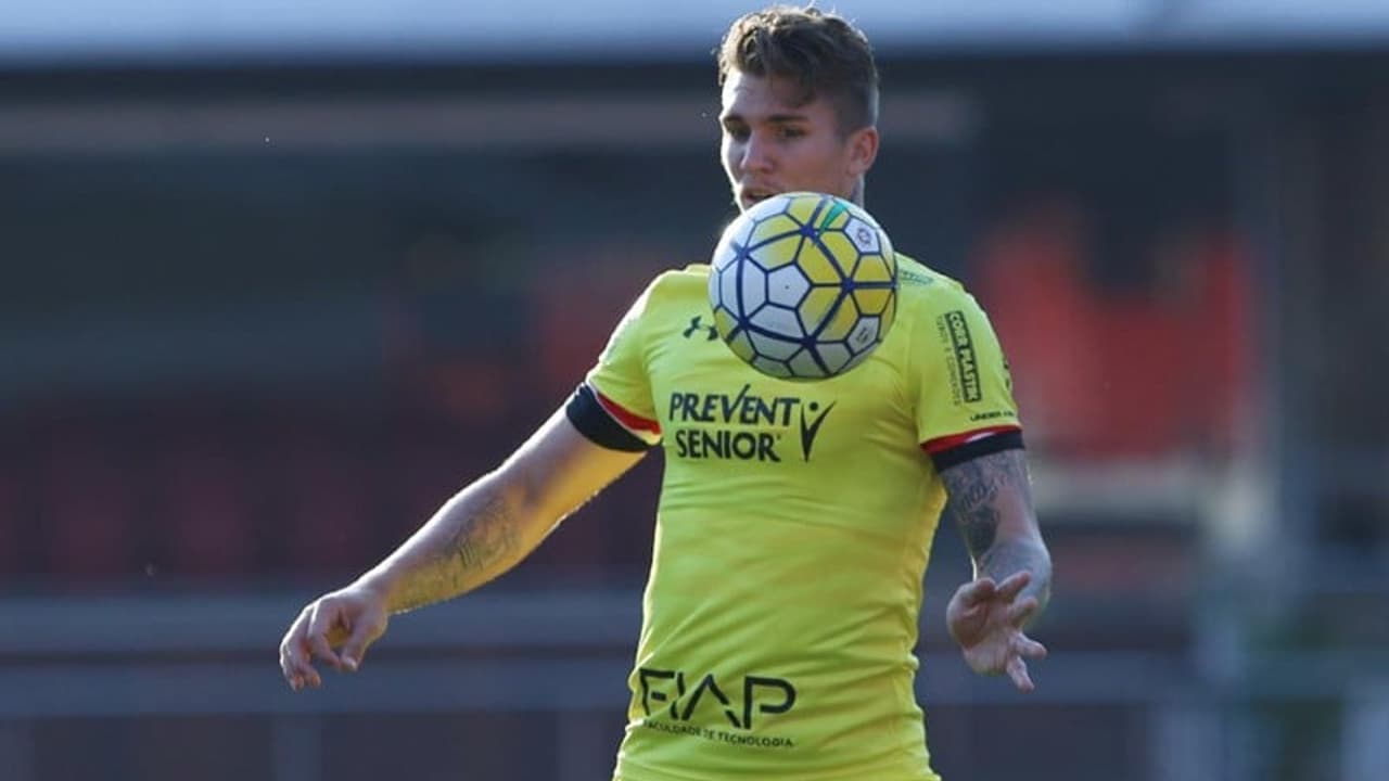 Lyanco envia documentos à Fifa e escolhe defender a Seleção Brasileira ...