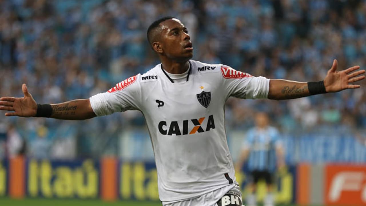 Robinho se mostra motivado com chance de 1° título pelo Galo - Lance!