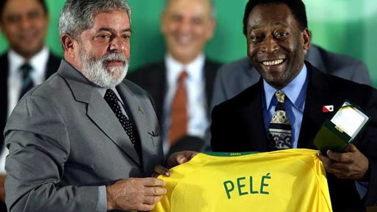 Lula publica fotos com Pelé e destaca importância do Rei do Futebol ...
