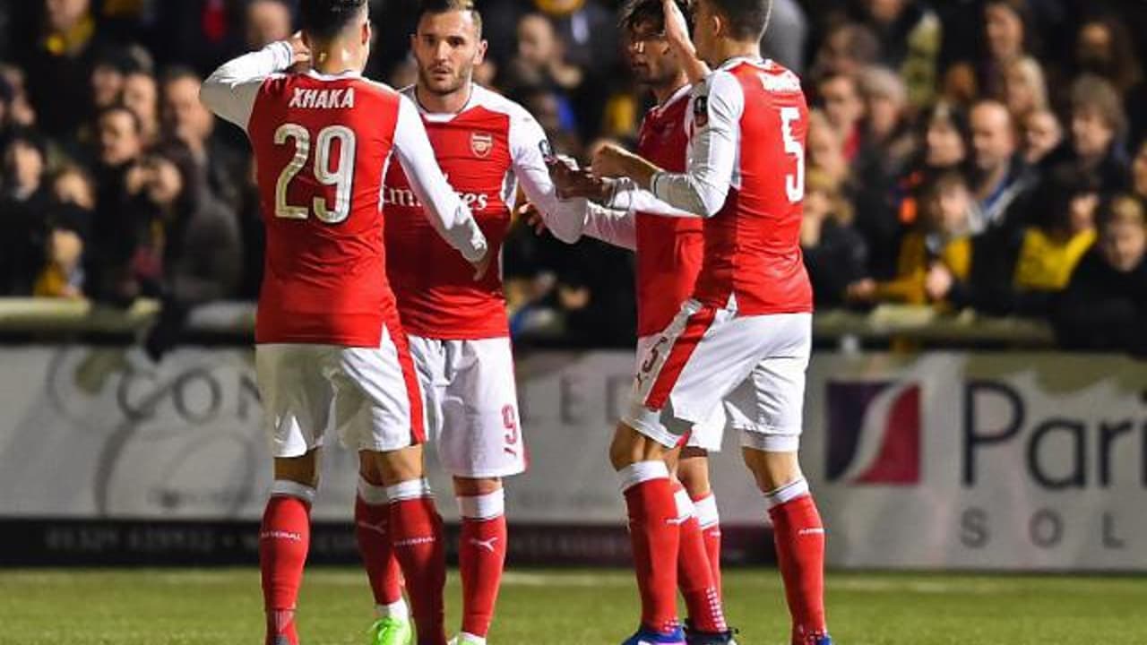 Arsenal evita zebra, bate time da quinta divisão e avança na FA Cup