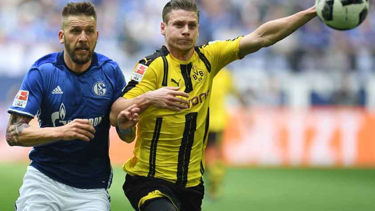 Borussia Dortmund anuncia a renovação com lateral polonês