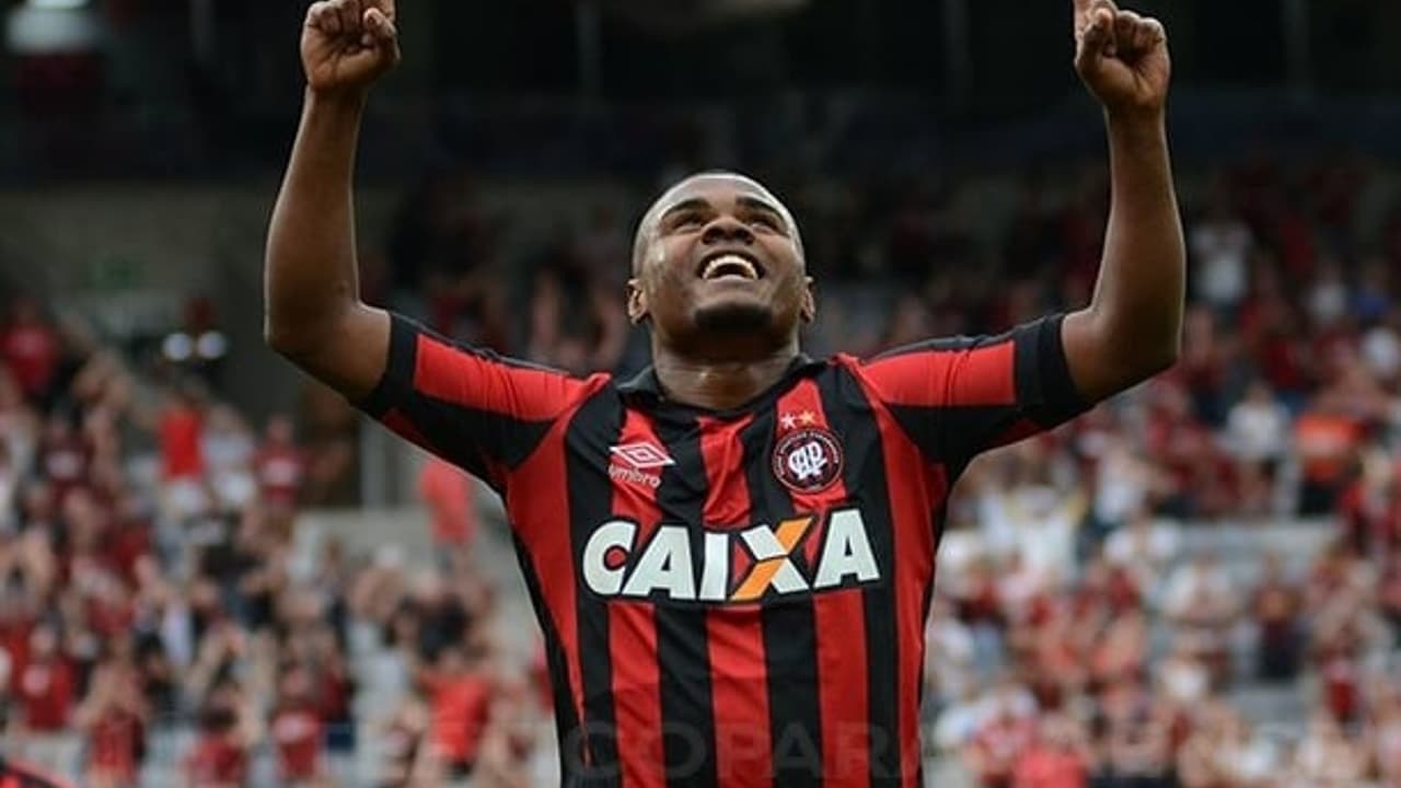 Atlético-PR larga na frente do Londrina na semifinal do Paranaense - Lance!