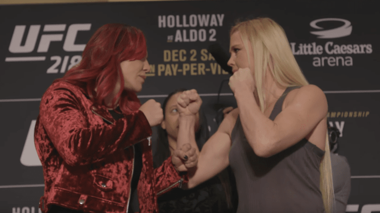 Organização divulga pôster oficial do UFC 219 com Cyborg x Holly Holm ...