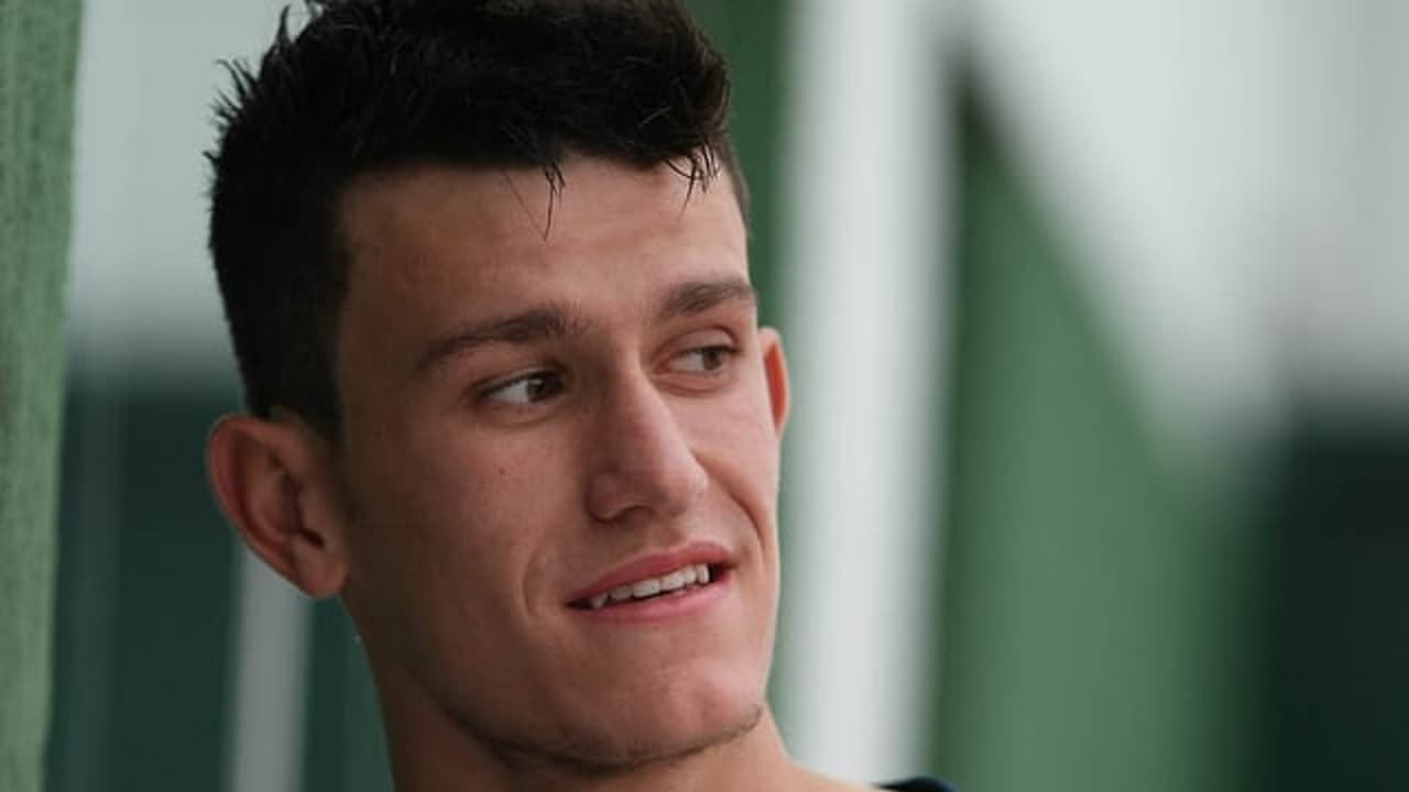 Palmeiras renova com zagueiro Nathan e deve emprestá-lo