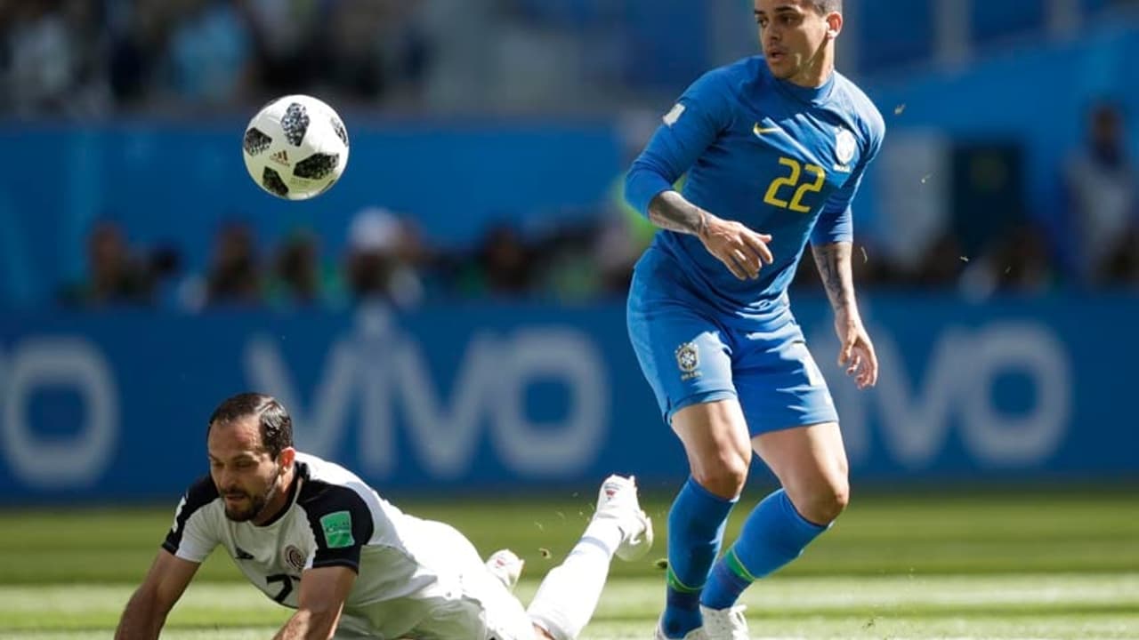 Violento? Fagner estreia na Copa sem faltas e afasta fama para se ...