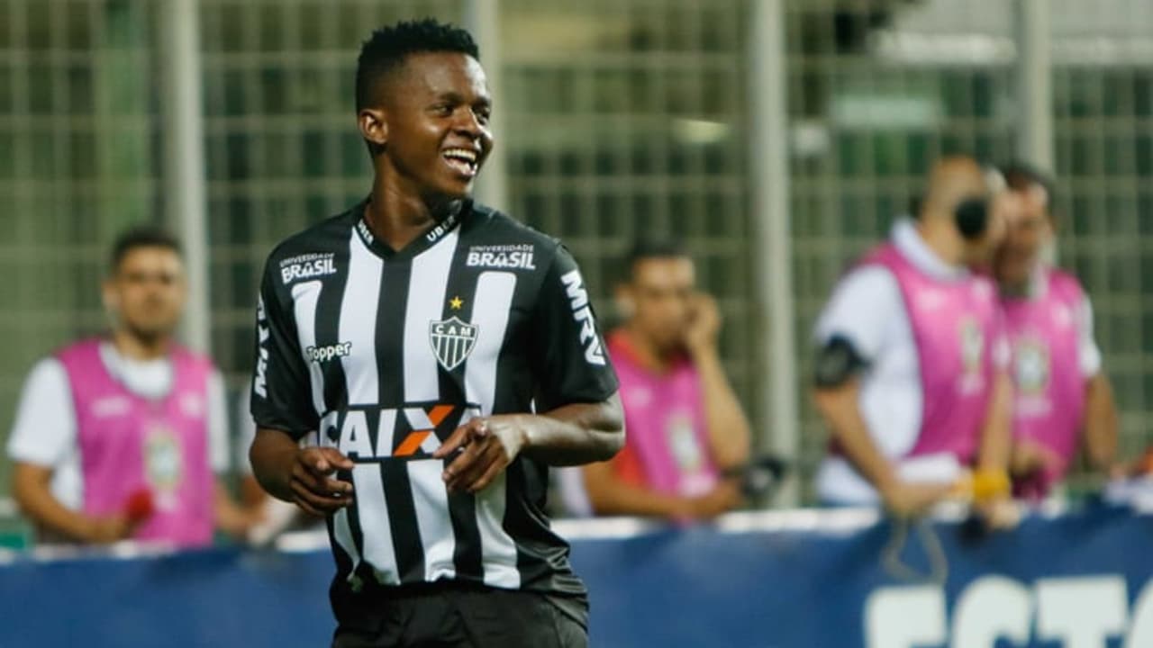 'Vamos dar a vida para por o Galo na Libertadores', diz Cazares - Lance!