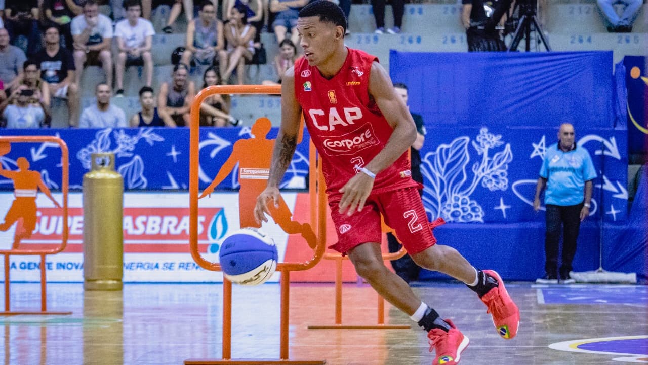 Yago diz que psicológico é essencial no basquete: 'Começam a vaiar, eu ...