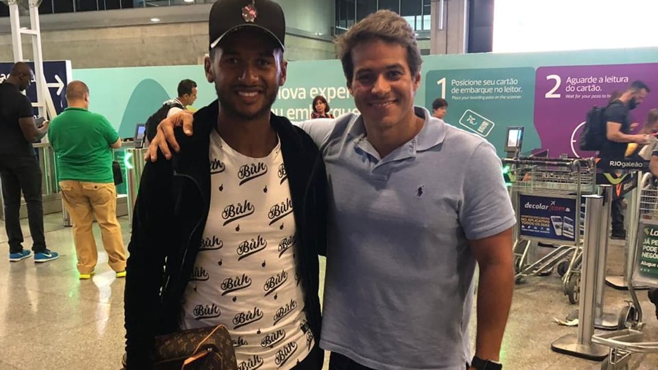 Mateus Norton rescinde com o Fluminense e vai jogar na Ucrânia - Lance!