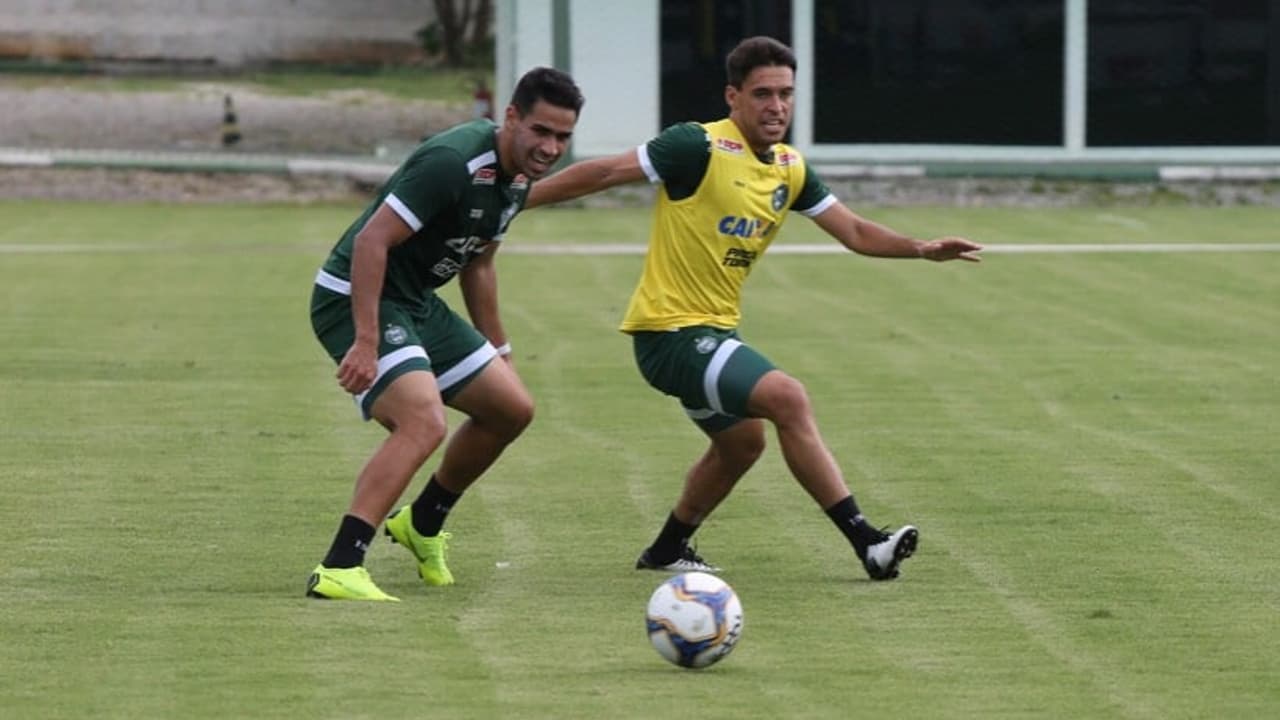 Felipe Mattioni sonha com o titulo estadual pelo Coxa - Lance!