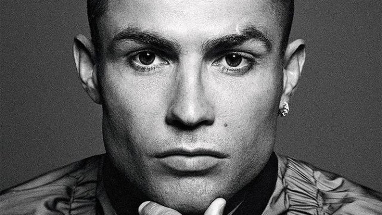CR7 é capa de revista e fala sobre primeira temporada na Juventus