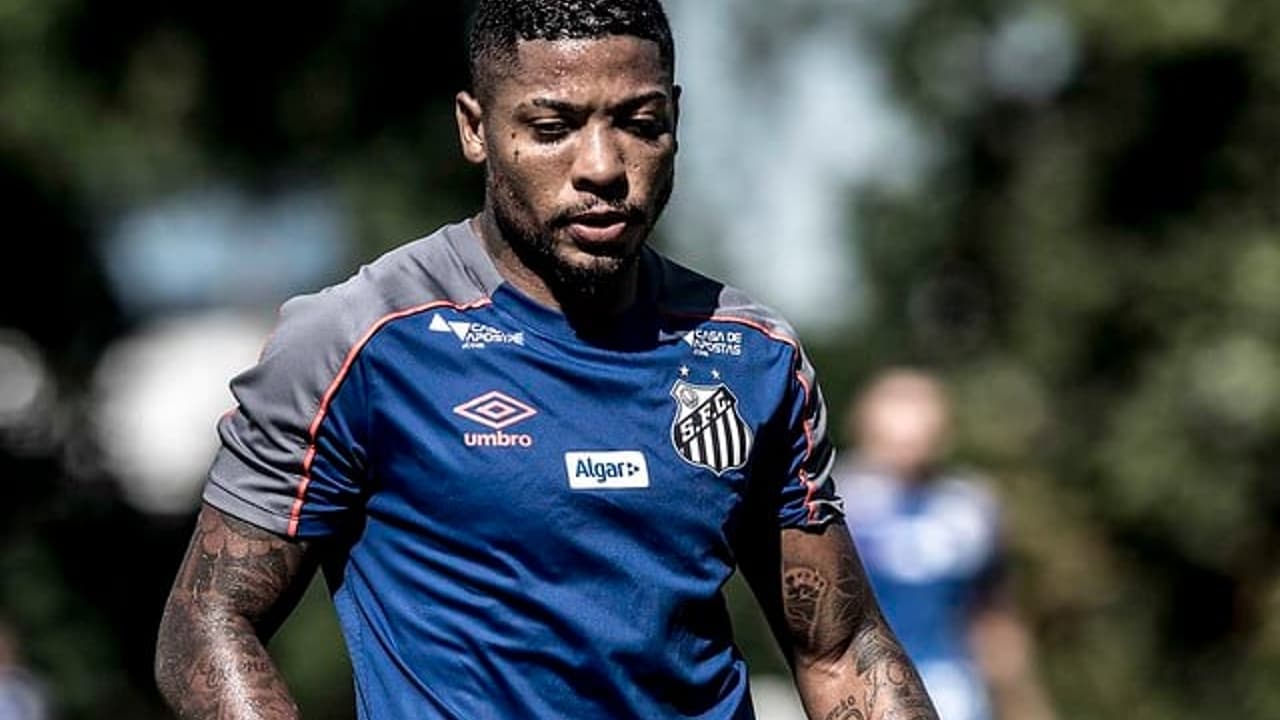 Marinho aparece no BID e ficará à disposição do Santos contra o Ceará ...