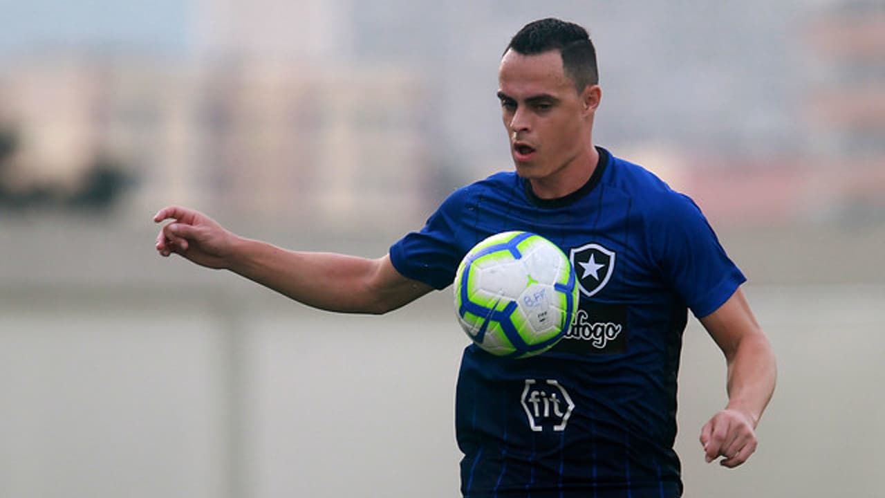 Novas opções de Barroca: entrada de Victor Rangel melhorou o Botafogo ...