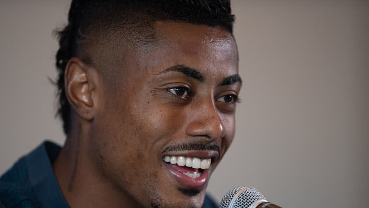 Bruno Henrique chega à Seleção e diz: 'Melhor momento da carreira'